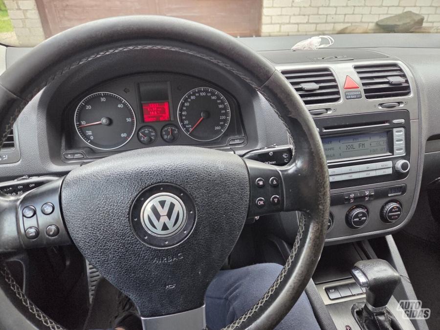 Volkswagen Golf 2004 Plungė, ar dzinēja tilpumu 1.90 L un nobraukumu 459 tūkst. km par 999 €, foto 14 vietnē AUTOMOTO.COM.LV