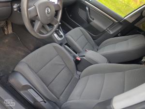 Volkswagen Golf 2004 Viļņa, ar dzinēja tilpumu 2.00 L un nobraukumu 292 tūkst. km par 1250 €, foto 9 vietnē AUTOMOTO.COM.LV