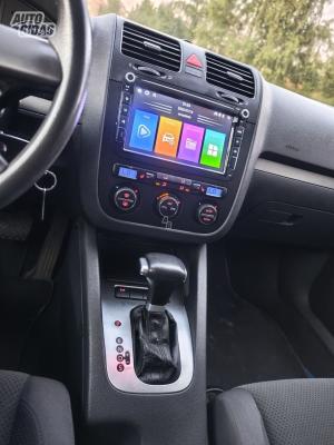 Volkswagen Golf 2004 Viļņa, ar dzinēja tilpumu 2.00 L un nobraukumu 292 tūkst. km par 1250 €, foto 10 vietnē AUTOMOTO.COM.LV