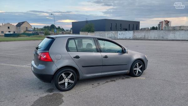 Volkswagen Golf 2004 in Mazeikiai, with an engine capacity of 2.00 L and mileage of 256 thousand km for 850 €, photo 5 on AUTOMOTO.COM.LV