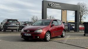 Volkswagen Golf 2004 Šauļi, ar dzinēja tilpumu 1.60 L un nobraukumu 210 tūkst. km par 1450 €, foto  vietnē AUTOMOTO.COM.LV
