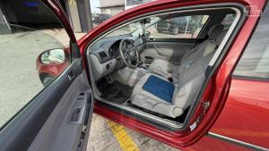 Volkswagen Golf 2004 in Siauliai, with an engine capacity of 1.60 L and mileage of 210 thousand km for 1450 €, photo 8 on AUTOMOTO.COM.LV