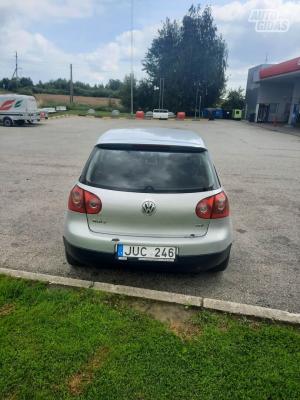 Volkswagen Golf 2004 Prienai, ar dzinēja tilpumu 1.90 L un nobraukumu 40 tūkst. km par 700 €, foto 7 vietnē AUTOMOTO.COM.LV
