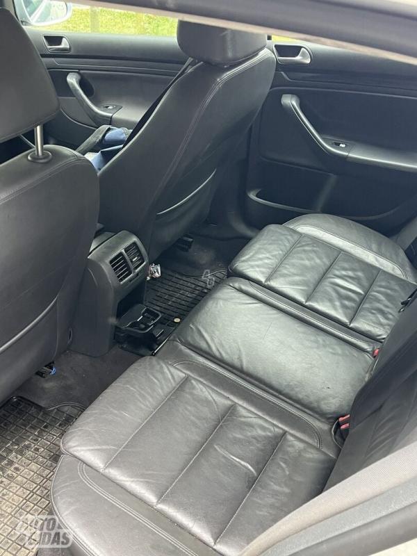 Volkswagen Golf 2004 in Klaipeda, with an engine capacity of 2.00 L and mileage of 350 thousand km for 1100 €, photo 7 on AUTOMOTO.COM.LV