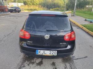 Volkswagen Golf 2004 in Vilnius, with an engine capacity of 2.00 L and mileage of 330 thousand km for 1800 €, photo 4 on AUTOMOTO.COM.LV
