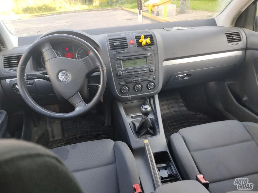 Volkswagen Golf 2004 in Vilnius, with an engine capacity of 2.00 L and mileage of 330 thousand km for 1800 €, photo 6 on AUTOMOTO.COM.LV
