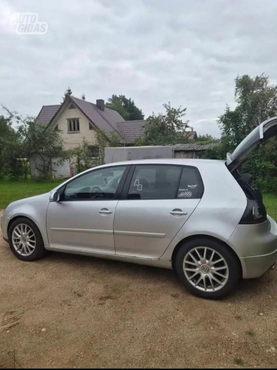 Volkswagen Golf 2004 Anykščiai, ar dzinēja tilpumu 1.90 L un nobraukumu 407 tūkst. km par 1200 €, foto 4 vietnē AUTOMOTO.COM.LV