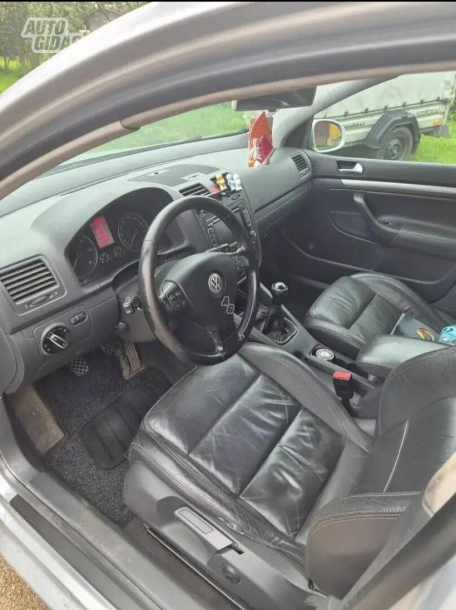 Volkswagen Golf 2004 Anykščiai, ar dzinēja tilpumu 1.90 L un nobraukumu 407 tūkst. km par 1200 €, foto 7 vietnē AUTOMOTO.COM.LV