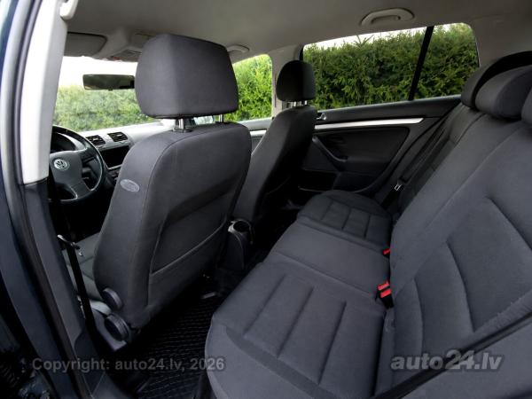 Volkswagen Golf 2004 Tartu, ar dzinēja tilpumu 1.60 L un nobraukumu 340 tūkst. km par 1100 €, foto 8 vietnē AUTOMOTO.COM.LV