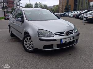 Volkswagen Golf 2004 in Vilnius, with an engine capacity of 1.60 L and mileage of 236 thousand km for 1950 €, photo 5 on AUTOMOTO.COM.LV