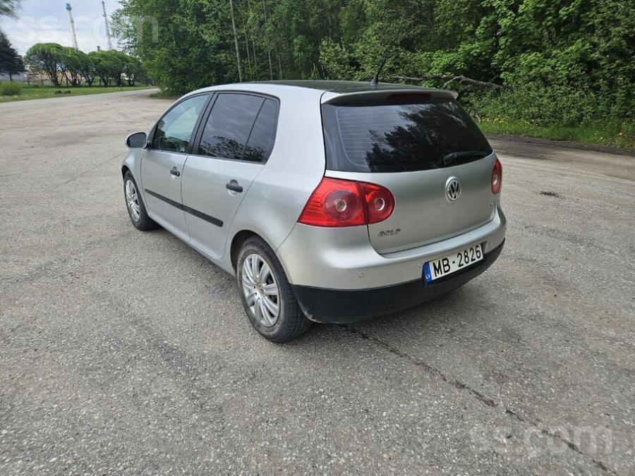 Volkswagen Golf 2005 in Valmiera, with an engine capacity of 1.60 L and mileage of 333 thousand km for 3450 €, photo 4 on AUTOMOTO.COM.LV