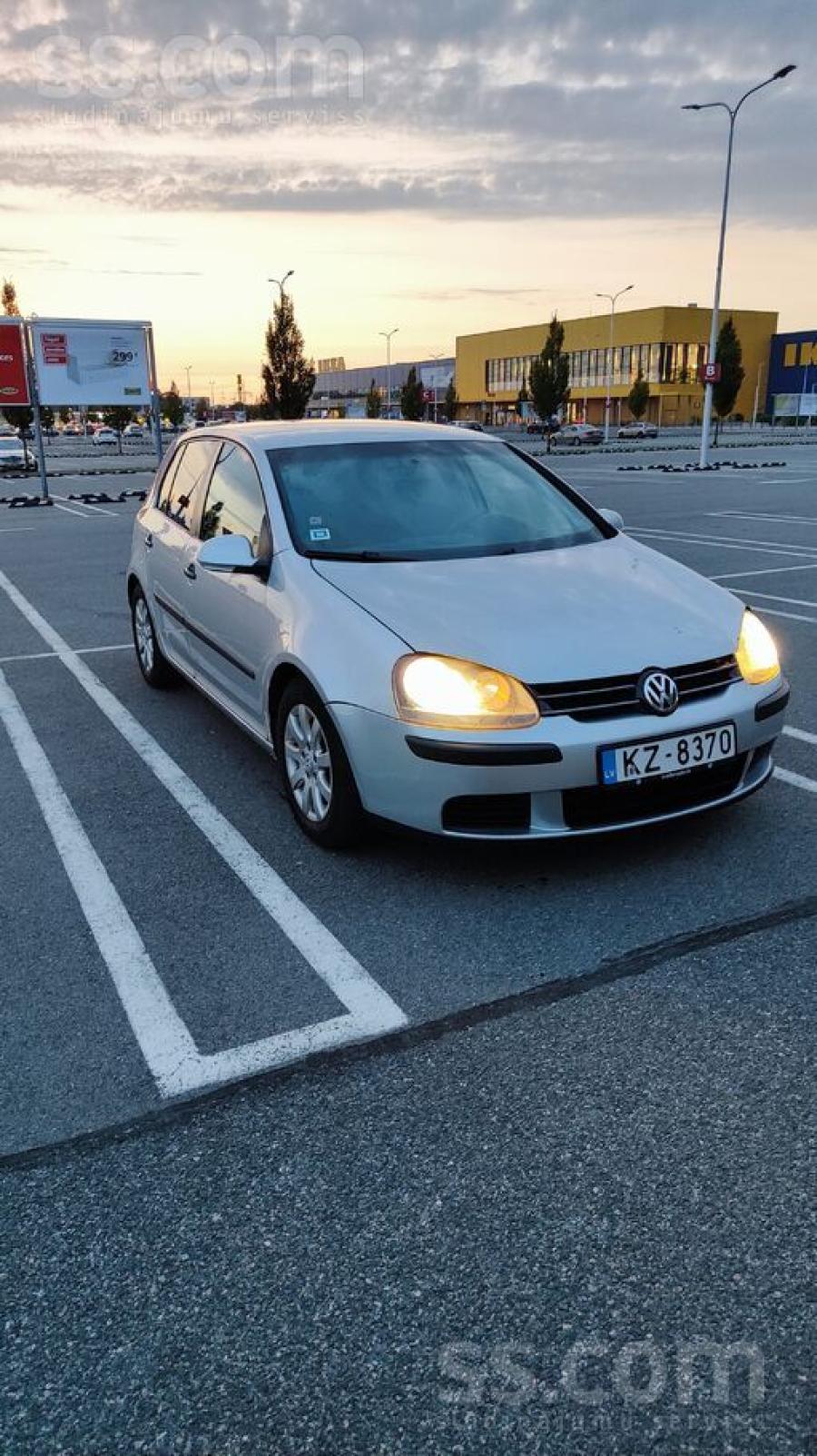 Volkswagen Golf 2005 in Riga, with an engine capacity of 2.00 L and mileage of 389 thousand km for 1500 €, photo 2 on AUTOMOTO.COM.LV