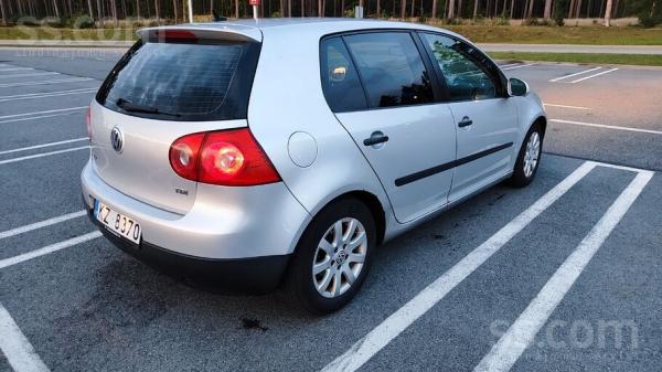 Volkswagen Golf 2005 Rīga, ar dzinēja tilpumu 2.00 L un nobraukumu 389 tūkst. km par 1500 €, foto 4 vietnē AUTOMOTO.COM.LV
