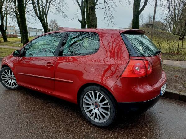 Volkswagen Golf 2005 in Kaunas, with an engine capacity of 2.00 L and mileage of 312 thousand km for 2100 €, photo 5 on AUTOMOTO.COM.LV