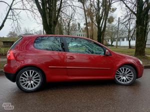 Volkswagen Golf 2005 in Kaunas, with an engine capacity of 2.00 L and mileage of 281 thousand km for 2090 €, photo 6 on AUTOMOTO.COM.LV
