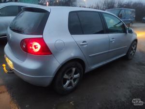 Volkswagen Golf 2005 in Siauliai, with an engine capacity of 1.90 L and mileage of 350 thousand km for 1550 €, photo 3 on AUTOMOTO.COM.LV