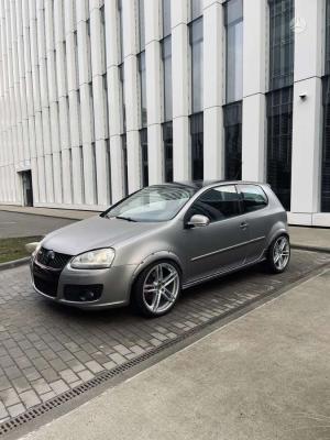 Volkswagen Golf 2005 Viļņa, ar dzinēja tilpumu 0.00 L un nobraukumu 250 tūkst. km par 5999 €, foto  vietnē AUTOMOTO.COM.LV