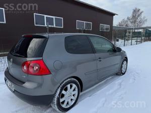 Volkswagen Golf 2005 in Riga, with an engine capacity of 1.90 L and mileage of 262 thousand km for 1650 €, photo 2 on AUTOMOTO.COM.LV