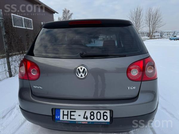 Volkswagen Golf 2005 in Riga, with an engine capacity of 1.90 L and mileage of 262 thousand km for 1650 €, photo 3 on AUTOMOTO.COM.LV
