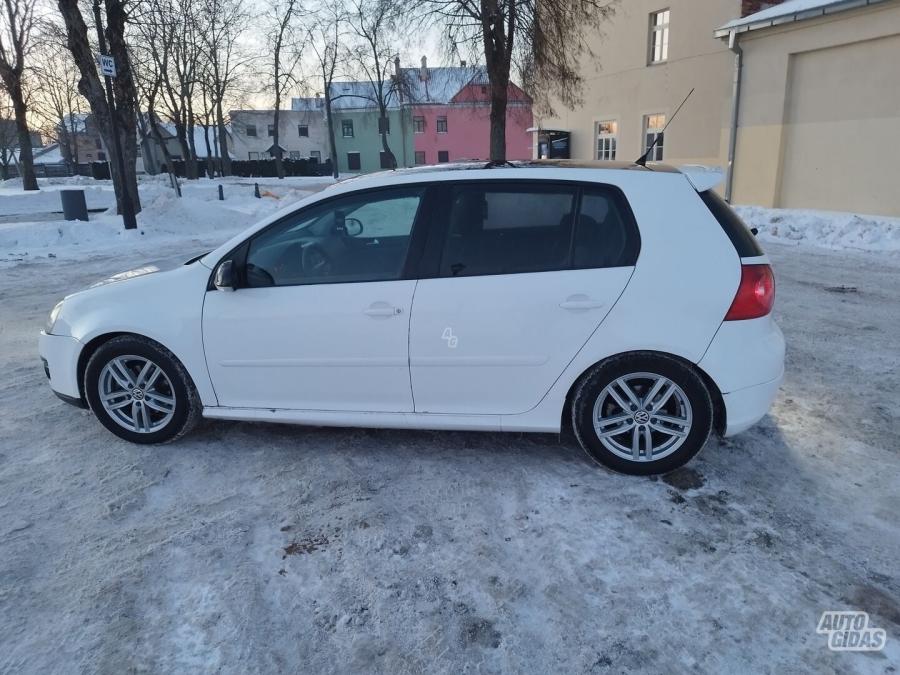 Volkswagen Golf 2005 Viļņa, ar dzinēja tilpumu 1.90 L un nobraukumu 422 tūkst. km par 1650 €, foto 6 vietnē AUTOMOTO.COM.LV