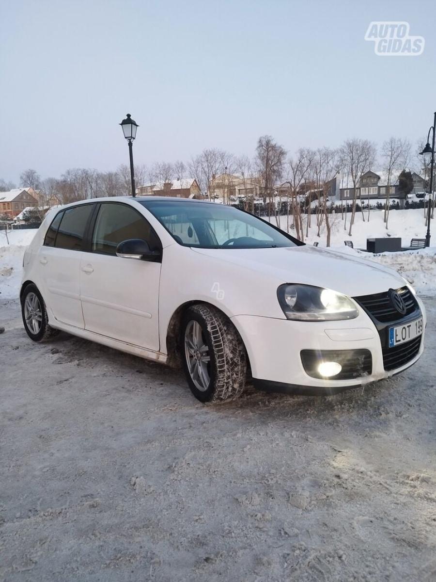 Volkswagen Golf 2005 Viļņa, ar dzinēja tilpumu 1.90 L un nobraukumu 422 tūkst. km par 1650 €, foto 10 vietnē AUTOMOTO.COM.LV