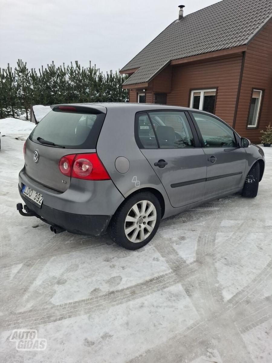 Volkswagen Golf 2005 Elektrėnai, ar dzinēja tilpumu 1.60 L un nobraukumu 345 tūkst. km par 1450 €, foto 9 vietnē AUTOMOTO.COM.LV