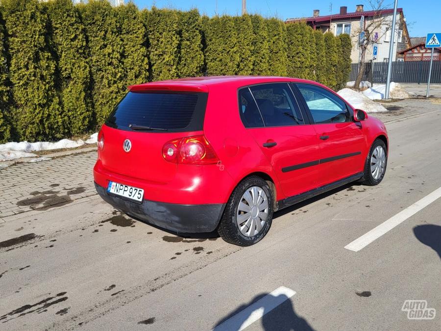 Volkswagen Golf 2005 Radviliškis, ar dzinēja tilpumu 2.00 L un nobraukumu 2 tūkst. km par 1100 €, foto 4 vietnē AUTOMOTO.COM.LV