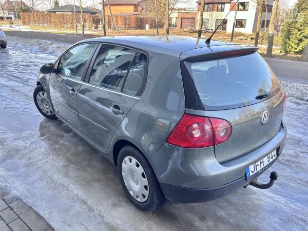 Volkswagen Golf 2005 Kauņa, ar dzinēja tilpumu 1.90 L un nobraukumu 314 tūkst. km par 1350 €, foto 2 vietnē AUTOMOTO.COM.LV