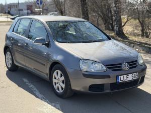 Volkswagen Golf 2005 in Siauliai, with an engine capacity of 1.60 L and mileage of 215 thousand km for 1450 €, photo 3 on AUTOMOTO.COM.LV