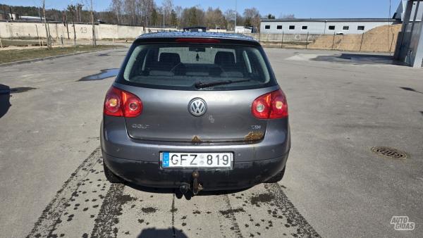 Volkswagen Golf 2005 Prienai, ar dzinēja tilpumu 1.90 L un nobraukumu 354 tūkst. km par 850 €, foto 3 vietnē AUTOMOTO.COM.LV
