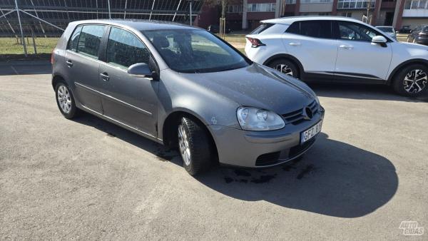 Volkswagen Golf 2005 Prienai, ar dzinēja tilpumu 1.90 L un nobraukumu 354 tūkst. km par 850 €, foto 4 vietnē AUTOMOTO.COM.LV
