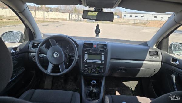 Volkswagen Golf 2005 Prienai, ar dzinēja tilpumu 1.90 L un nobraukumu 354 tūkst. km par 850 €, foto 7 vietnē AUTOMOTO.COM.LV