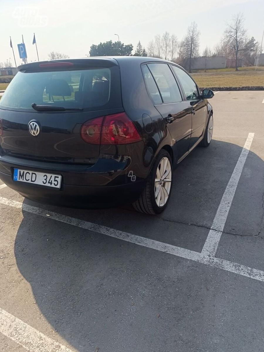 Volkswagen Golf 2005 Marijampole, ar dzinēja tilpumu 1.90 L un nobraukumu 363 tūkst. km par 1800 €, foto 4 vietnē AUTOMOTO.COM.LV