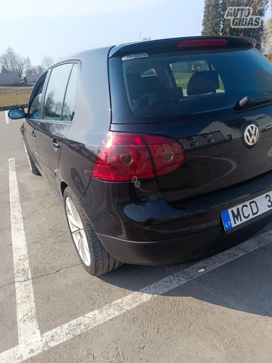 Volkswagen Golf 2005 Marijampole, ar dzinēja tilpumu 1.90 L un nobraukumu 363 tūkst. km par 1800 €, foto 6 vietnē AUTOMOTO.COM.LV