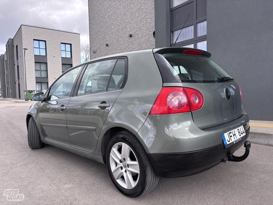 Volkswagen Golf 2005 Kauņa, ar dzinēja tilpumu 1.90 L un nobraukumu 309 tūkst. km par 1850 €, foto 6 vietnē AUTOMOTO.COM.LV