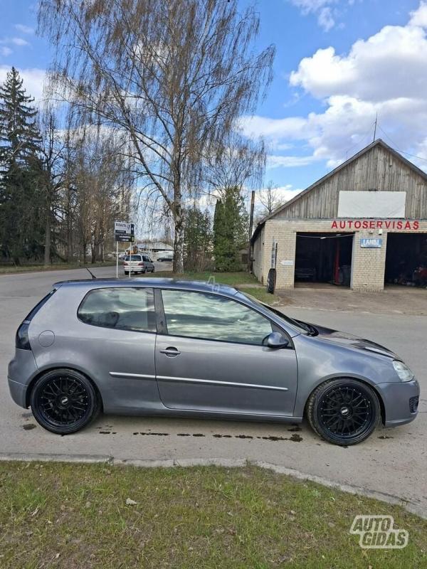 Volkswagen Golf 2005 in Panevezys, with an engine capacity of 2.00 L and mileage of 407 thousand km for 2500 €, photo 7 on AUTOMOTO.COM.LV