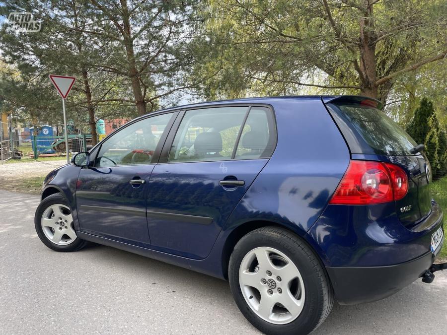 Volkswagen Golf 2005 Kauņa, ar dzinēja tilpumu 1.90 L un nobraukumu 290 tūkst. km par 1750 €, foto 1 vietnē AUTOMOTO.COM.LV