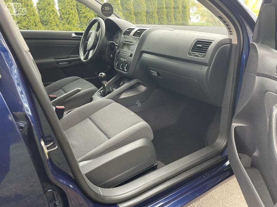 Volkswagen Golf 2005 Kauņa, ar dzinēja tilpumu 1.90 L un nobraukumu 290 tūkst. km par 1750 €, foto 17 vietnē AUTOMOTO.COM.LV