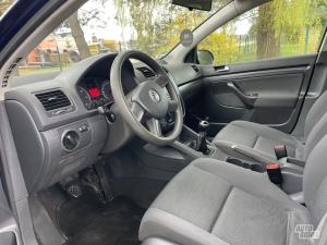 Volkswagen Golf 2005 Kauņa, ar dzinēja tilpumu 1.90 L un nobraukumu 290 tūkst. km par 1750 €, foto 20 vietnē AUTOMOTO.COM.LV