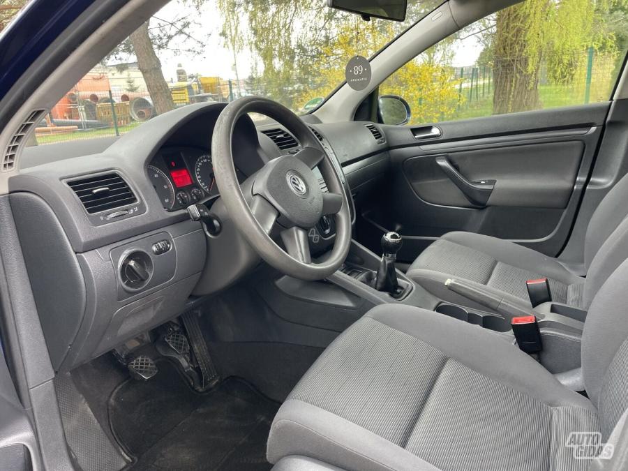Volkswagen Golf 2005 Kauņa, ar dzinēja tilpumu 1.90 L un nobraukumu 290 tūkst. km par 1750 €, foto 20 vietnē AUTOMOTO.COM.LV