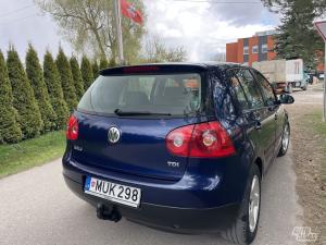 Volkswagen Golf 2005 Kauņa, ar dzinēja tilpumu 1.90 L un nobraukumu 290 tūkst. km par 1750 €, foto 24 vietnē AUTOMOTO.COM.LV