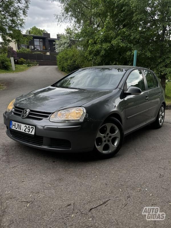 Volkswagen Golf 2005 in Siauliai, with an engine capacity of 1.90 L and mileage of 300 thousand km for 1750 €, photo 1 on AUTOMOTO.COM.LV