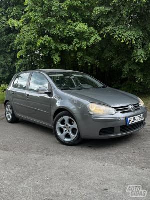 Volkswagen Golf 2005 in Siauliai, with an engine capacity of 1.90 L and mileage of 300 thousand km for 1750 €, photo 3 on AUTOMOTO.COM.LV