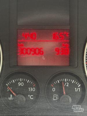 Volkswagen Golf 2005 in Siauliai, with an engine capacity of 1.90 L and mileage of 300 thousand km for 1750 €, photo 13 on AUTOMOTO.COM.LV