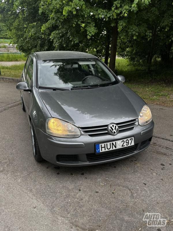 Volkswagen Golf 2005 Šauļi, ar dzinēja tilpumu 1.90 L un nobraukumu 300 tūkst. km par 1750 €, foto 3 vietnē AUTOMOTO.COM.LV
