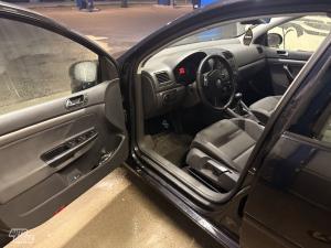 Volkswagen Golf 2005 Panevēža, ar dzinēja tilpumu 2.00 L un nobraukumu 350 tūkst. km par 1400 €, foto 12 vietnē AUTOMOTO.COM.LV