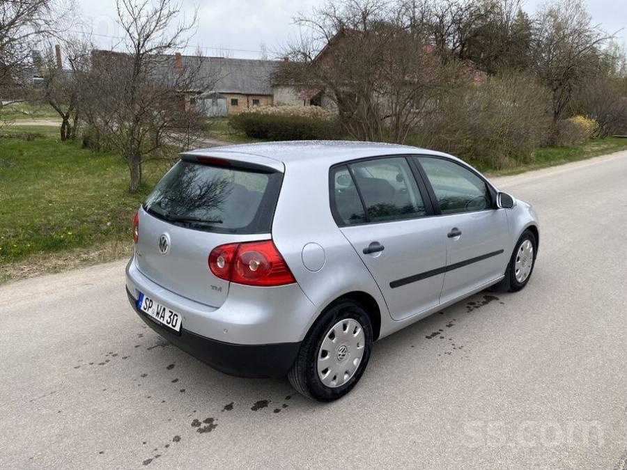 Volkswagen Golf 2005 Balvi, ar dzinēja tilpumu 1.90 L un nobraukumu 288 tūkst. km par 2550 €, foto 5 vietnē AUTOMOTO.COM.LV