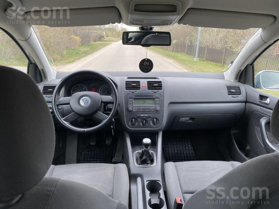 Volkswagen Golf 2005 Balvi, ar dzinēja tilpumu 1.90 L un nobraukumu 288 tūkst. km par 2550 €, foto 8 vietnē AUTOMOTO.COM.LV