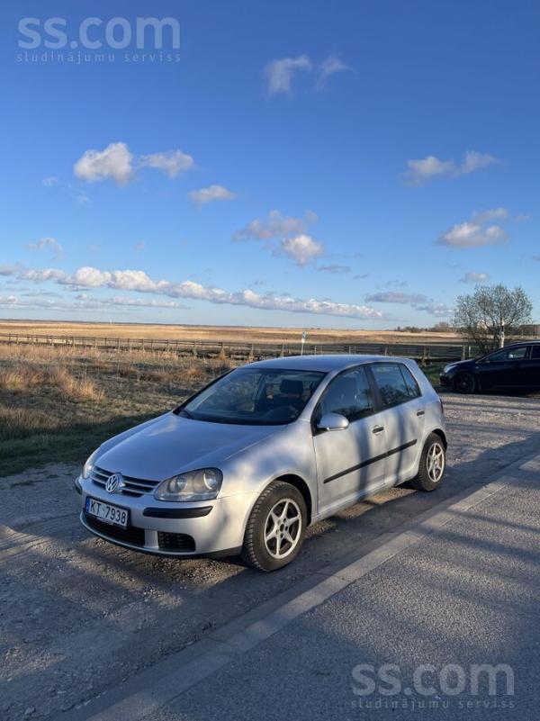 Volkswagen Golf 2005 Liepāja, ar dzinēja tilpumu 1.60 L un nobraukumu 307 tūkst. km par 1700 €, foto 3 vietnē AUTOMOTO.COM.LV