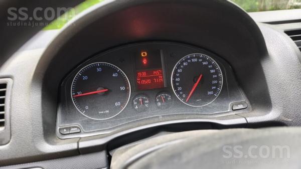 Volkswagen Golf 2005 in Jelgava, with an engine capacity of 1.90 L and mileage of 414 thousand km for 1000 €, photo 10 on AUTOMOTO.COM.LV